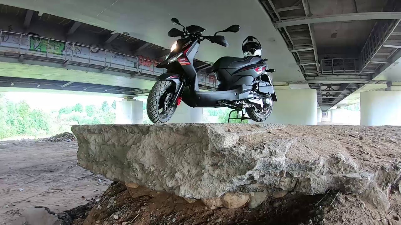 SYM CROX 125 - YouTube
