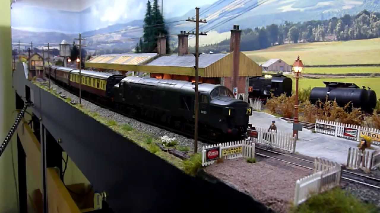 Class 37/0 with the new! Legomanbiffo engine sounds, running around ...