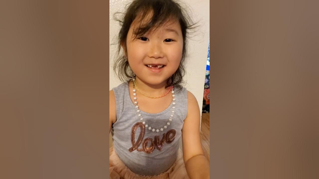 Pepperlyn's Reuse a toilet paper roll - YouTube