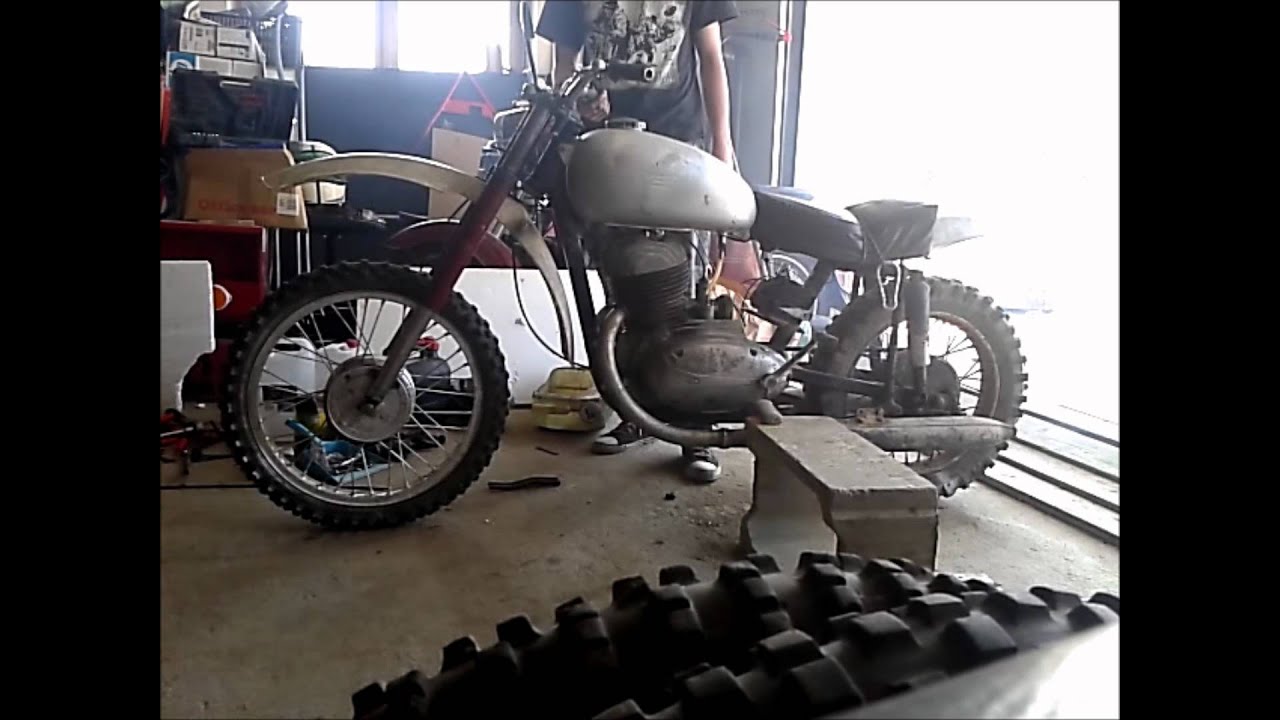 Jawa 250 cross ukázka - YouTube