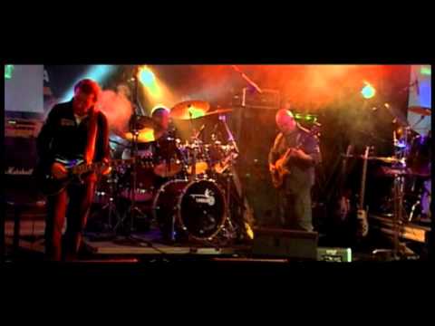 Los Endos - Estro plays Genesis - YouTube