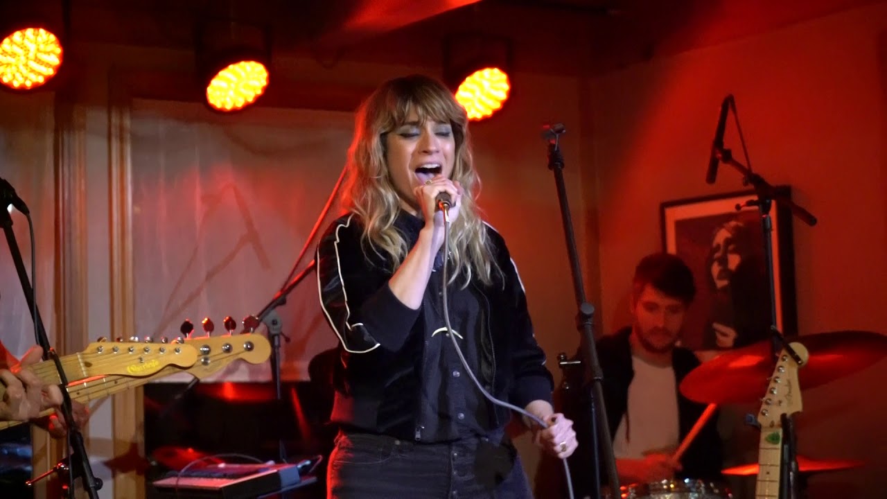Nicole Atkins - "A Little Crazy" (Atkins/Isaak) [LIVE at Billsville ...