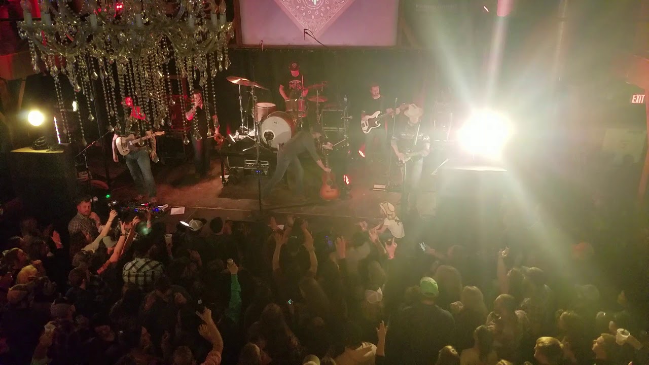 Aaron Watson "Outta Style" Wildwood Iowa City 2-27-20 - YouTube