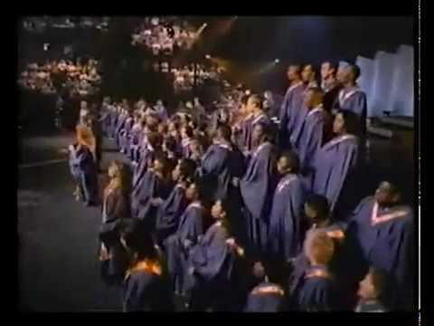 Reba McEntire - Walk On (Reba Live: 1995) - YouTube