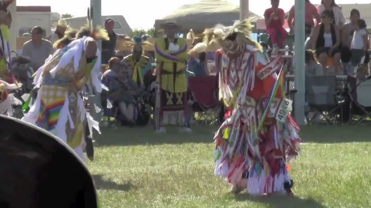 Pow Wow Grass Dancer at George Gordon First Nation 2012 - YouTube
