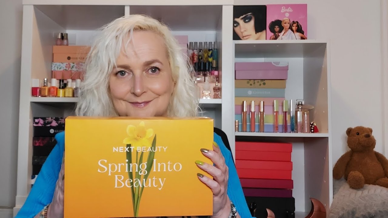 Unboxing - Next's Spring Into Beauty Box February 2024 - costs £30.00 ...