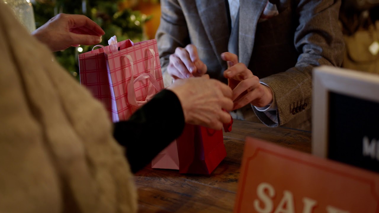 buying a christmas present - YouTube