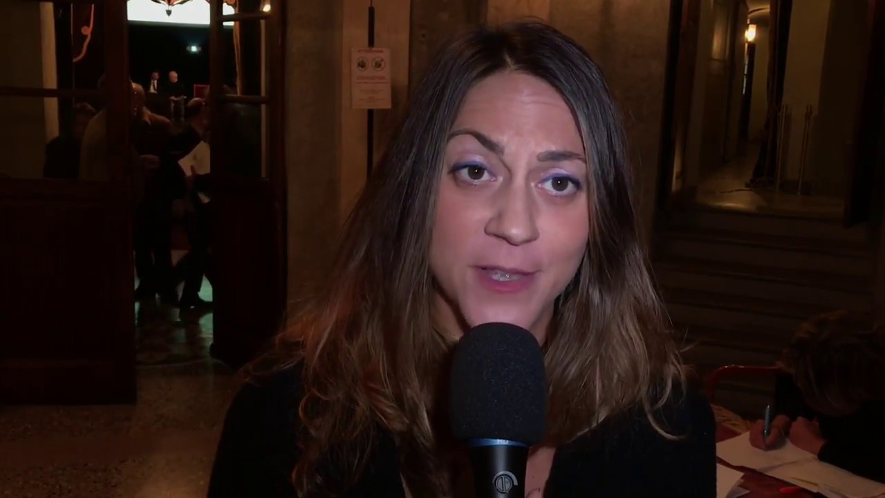 Conferenza Governativa sull'amianto: l'intervista a Cristina Fava - YouTube