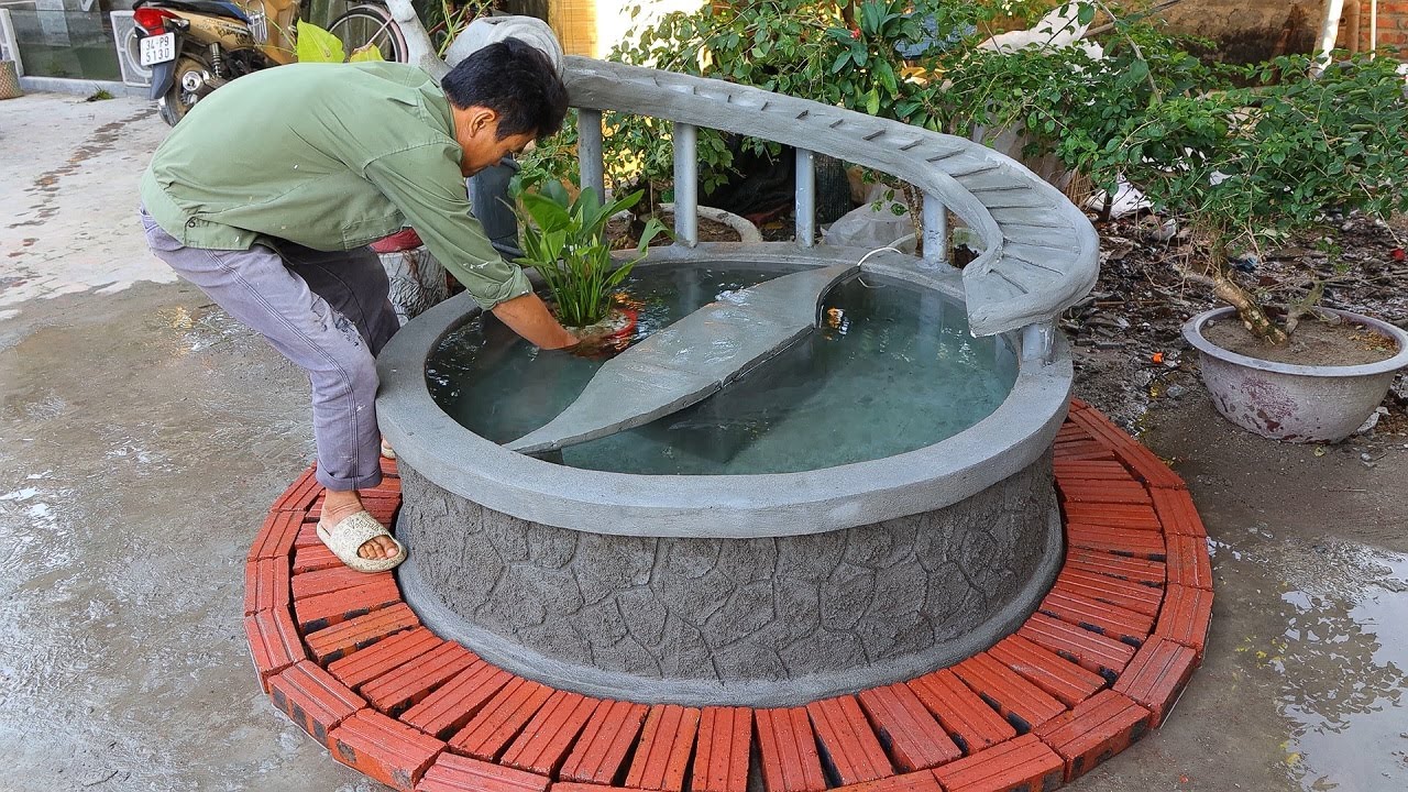 Designer Outdoor Water Fountain | Creative Aquarium with Stand and ...