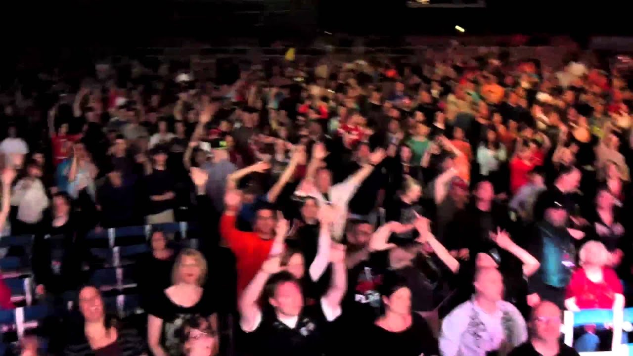 Crowd Cam - Rock the Flags 2013 Atlanta, GA - YouTube