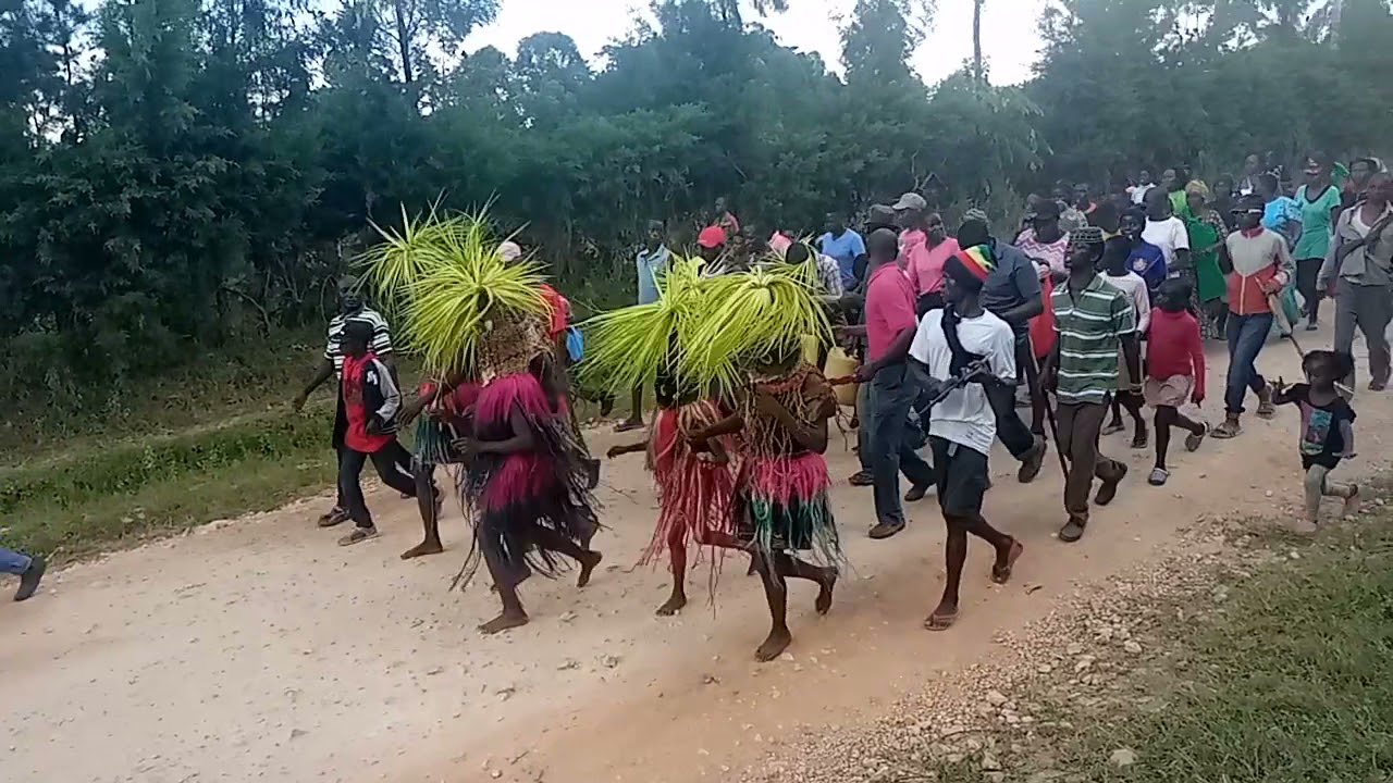 tiriki circumcision - YouTube