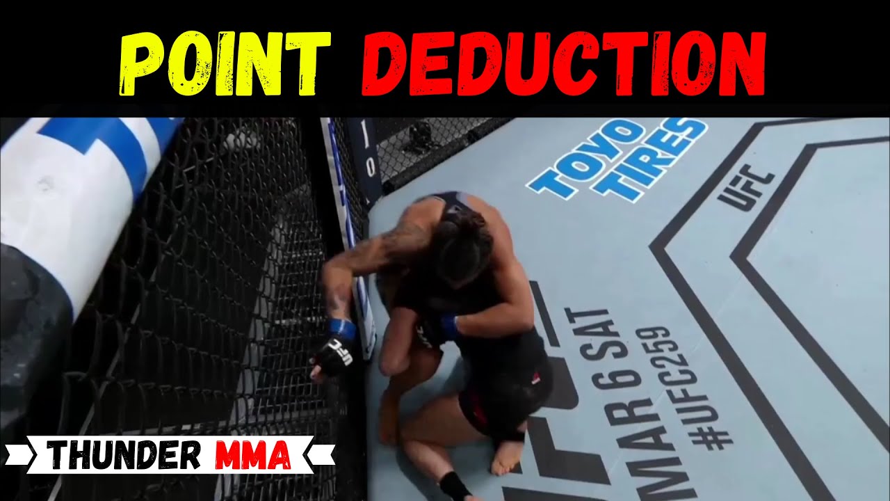 UFC REF TAKES POINT FOR FIRST FENCE GRAB - YouTube