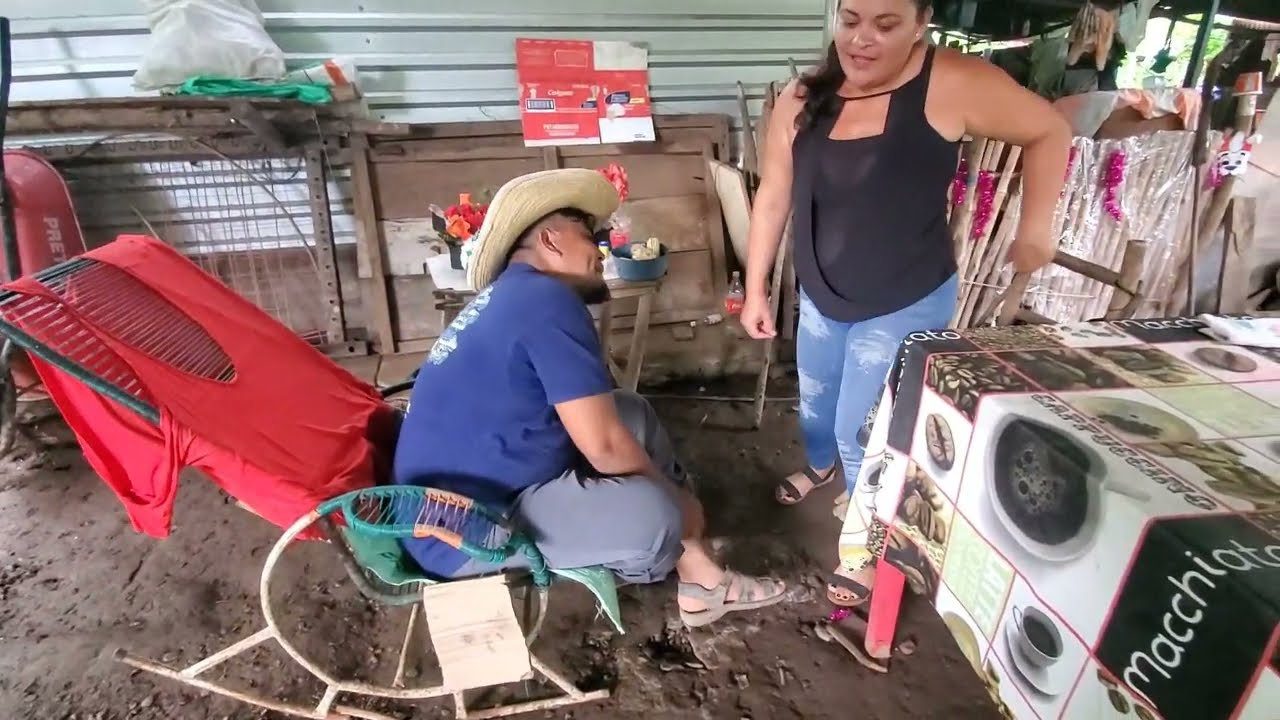 Mujer Cambio A Su Marido Por Un Joven Que La Hace Sentir Muy Fierra En
