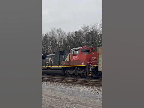 CSX B726/706 BNSF-CN - YouTube
