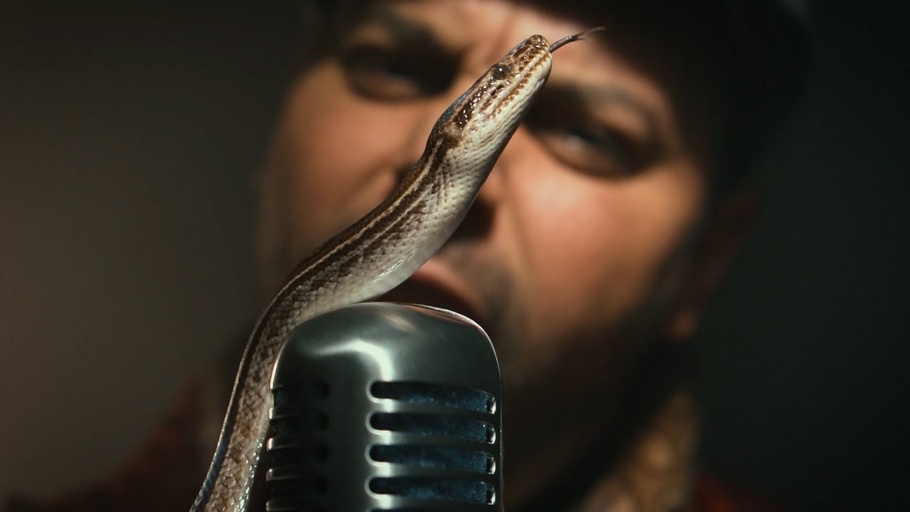 Little Jeff - Lovin´ Machine (Official Music Video) - YouTube