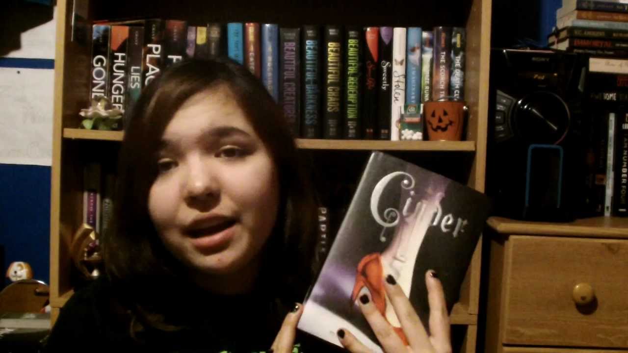 Cinder book review - YouTube