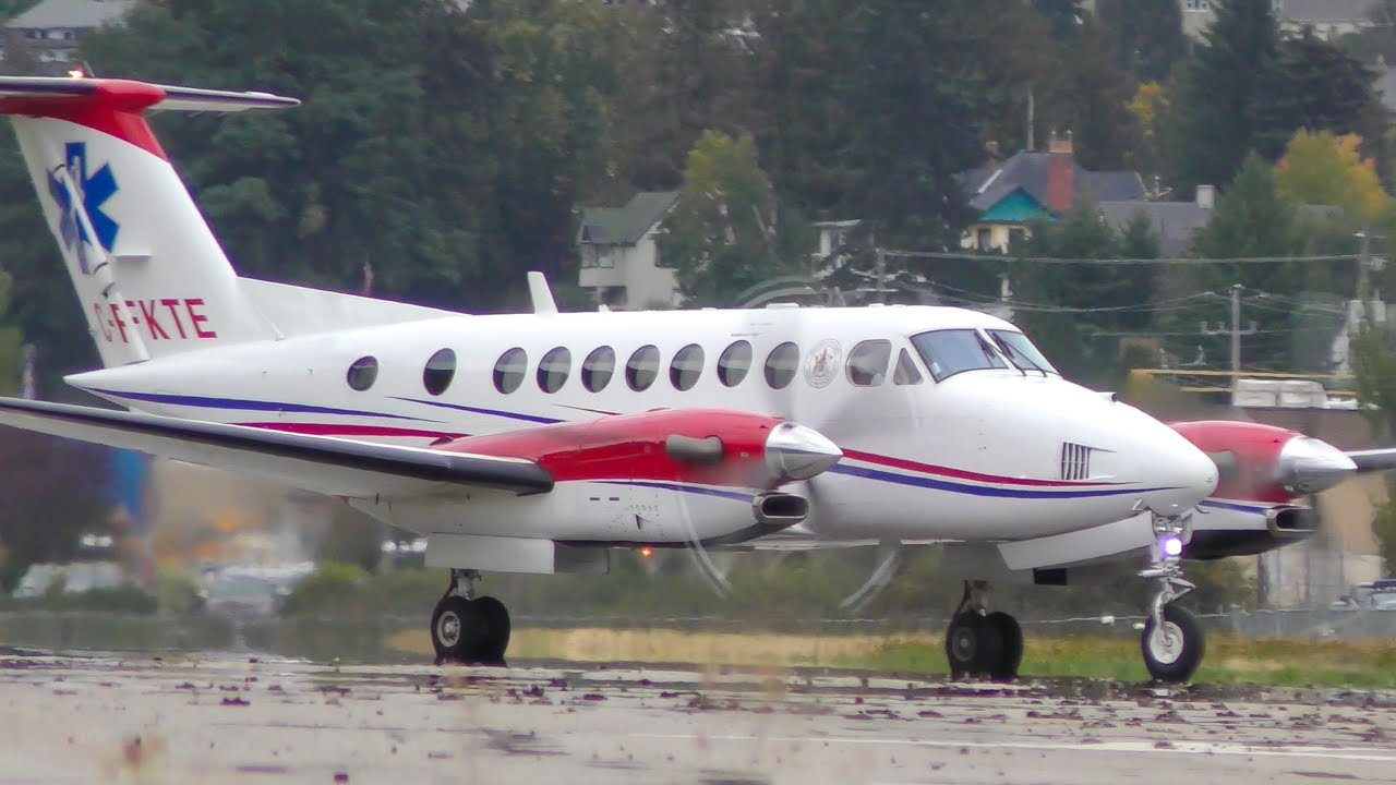 Beech 300 Super King Air 350 Landing - YouTube