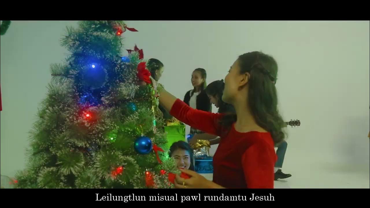 CHRISTMAS LUNGAWI NAK - Salai Thian Za Thiang Falam hlathar Official Movie - YouTube