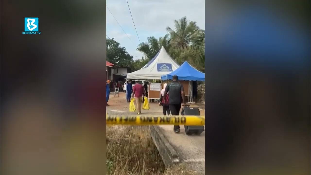 Pesawat terhempas: Bomba gali secara manual keluar mayat mangsa - YouTube