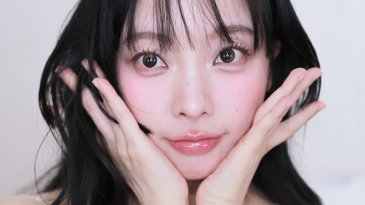 청량하게 채도 뺀 여름 메이크업 기미and잡티 여름 스킨케어 더워보이지 않는 베이스 채도 빼고 생기 더한 Summer