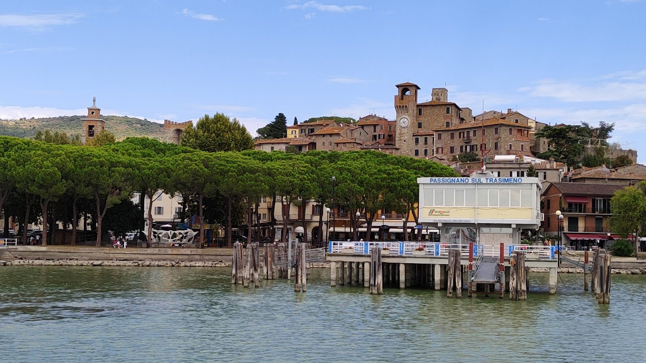 4K HDR Umbria Walking Tour | Passignano sul Trasimeno | Umbria Walk ...