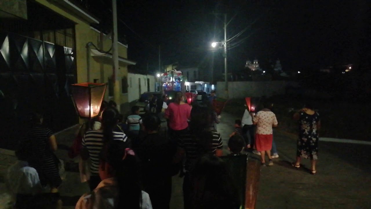 LAS POSADAS NAVIDEÑAS EN GUATEMALA - YouTube