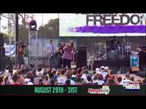 Mandisa performs "Overcomer" at 94.9 KLTY's Celebrate Freedom® 23 - YouTube