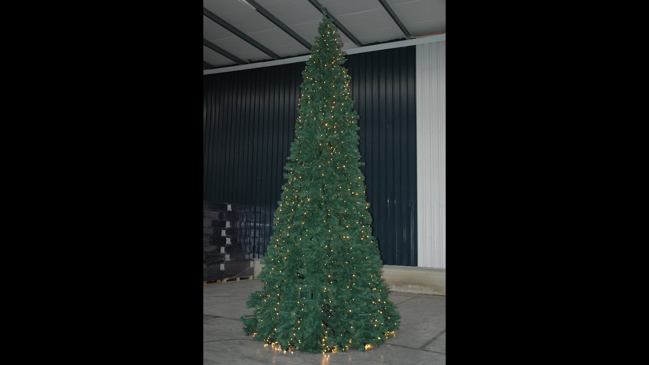 Royal Christmas - Giant tree building instructions - YouTube