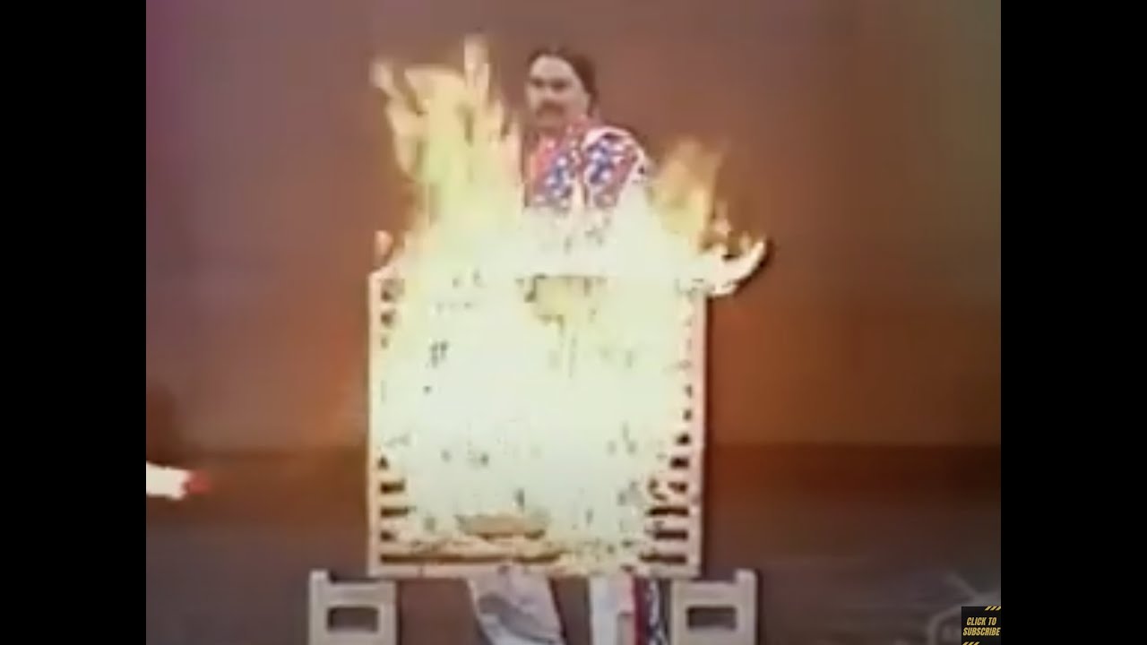 Richard Barathy Catches Fire on Johnny Carson mid-1970s - YouTube