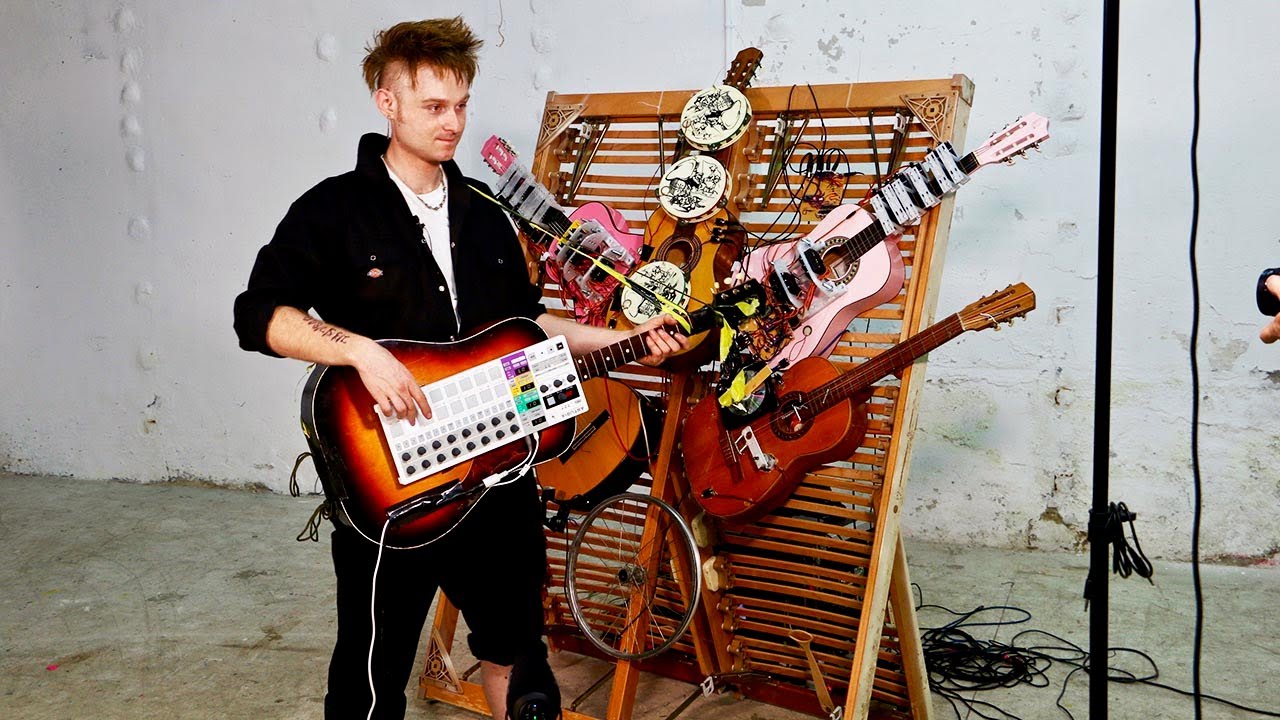 Self Playing Robo Guitars Made Out Of Junk - Junk Rock TV - YouTube