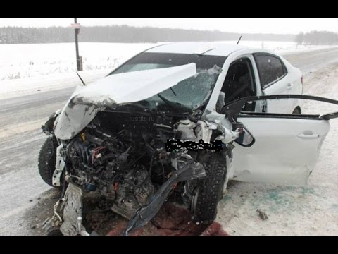 Russian Car Crash Compilation January 12 01 2016 - YouTube