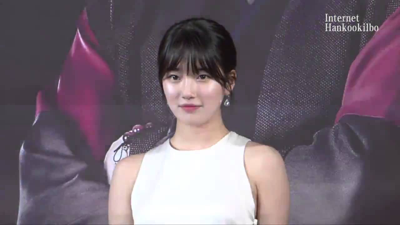 수지, 포토타임에서 해맑은 미소 Suzy - YouTube