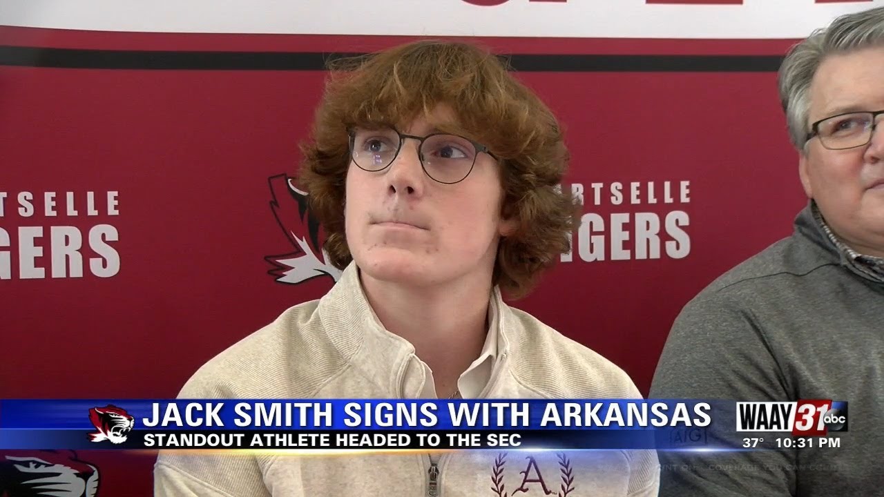 Jack Smith signs with Arkansas Baseball - YouTube