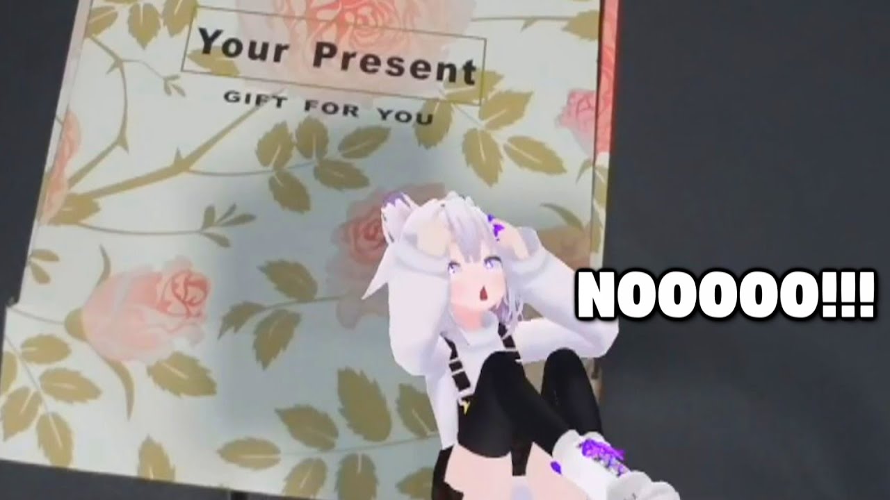 Filian opens her first gift from chat.. - YouTube