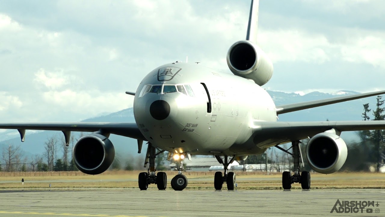 Aircraft Arrivals - Girls Fly Too At Abbotsford Airport YXX - YouTube