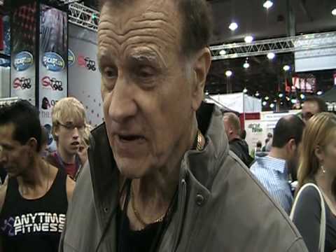 80 year old man swims Alcatraz, also first ever bodybuilder, www ...