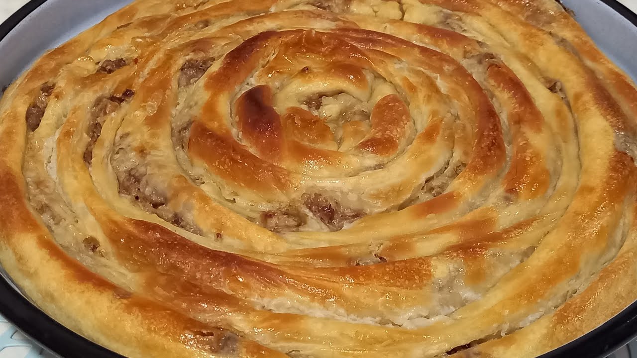 Burek/Pita sa mesom/Za pocetnike, korak po korak sve prikazano👌👌👌Burek ...