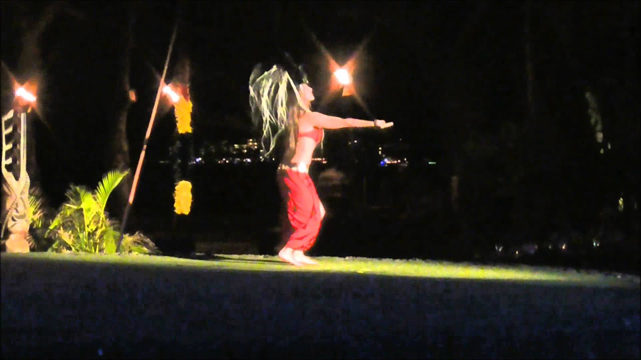 Hula Girl Old Lahaina Luau - YouTube