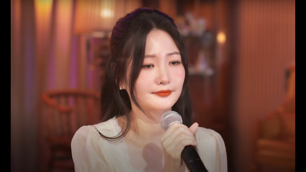 하나님의 열심 - 러빔(Luvim) Cover by 믿음 - YouTube