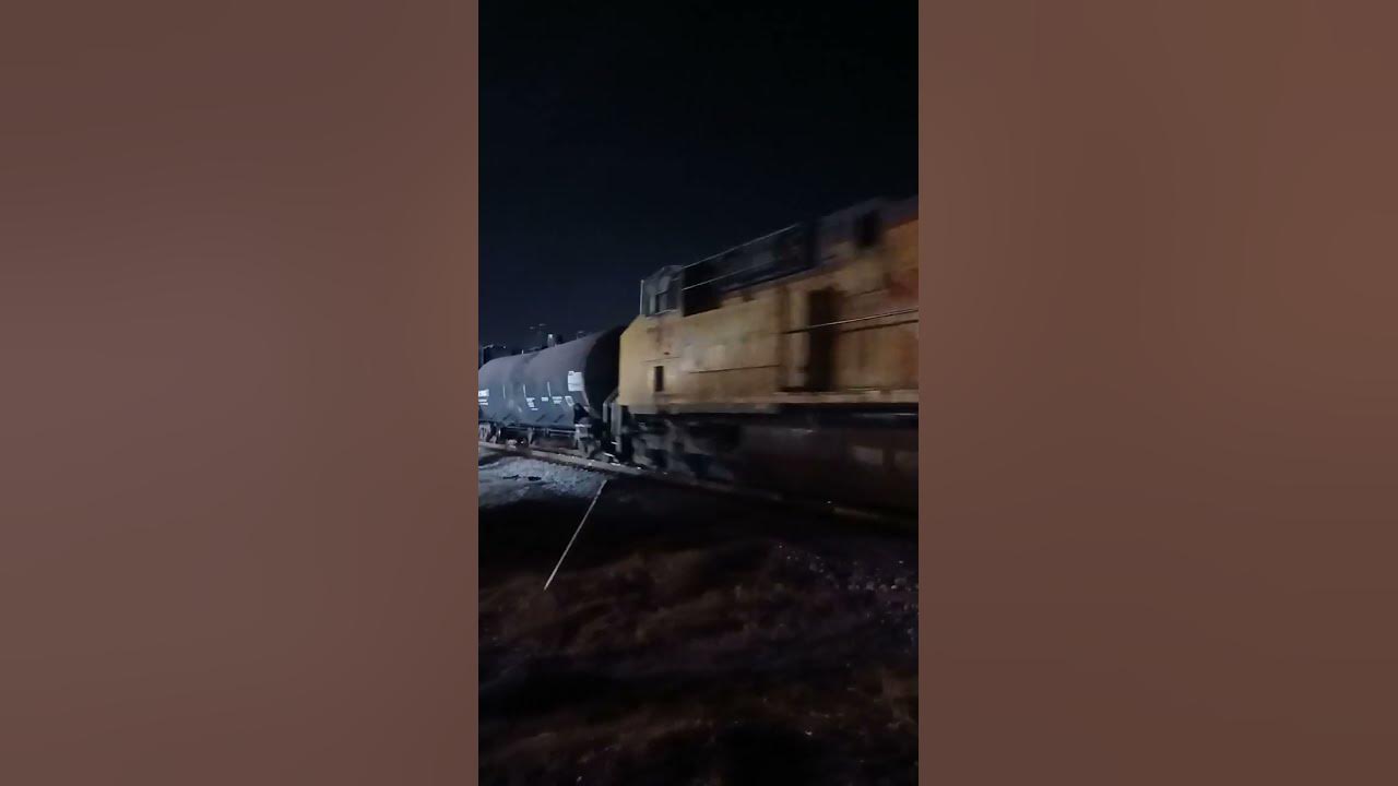 UP 7796 Lead Manifest Train #unionpacific - YouTube