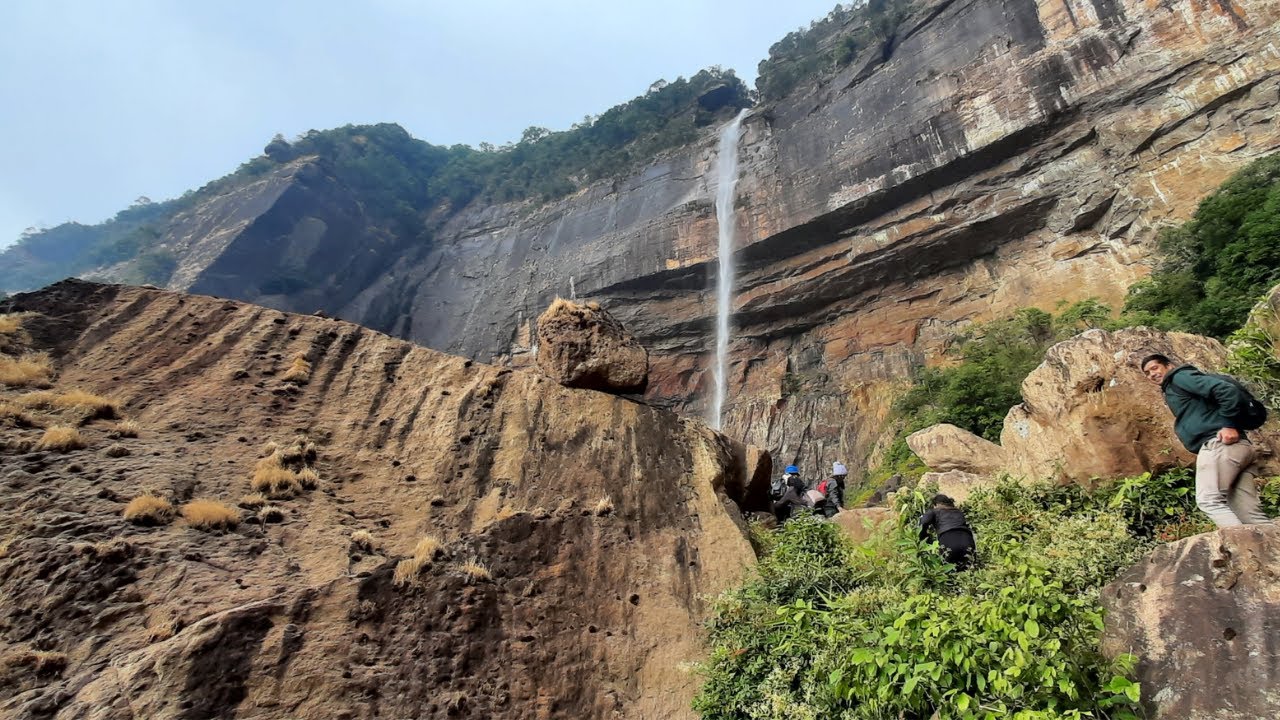 Nohkalikai Falls । Khasi Hills। Meghalaya । North East India - YouTube