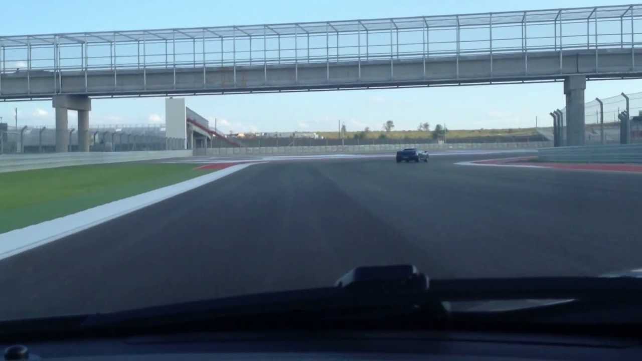 Driving the McLaren on the new Formula 1 track in Austin, TX - YouTube