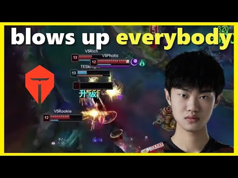 TES Knight gives 2019 Akali Flashbacks #lpl - YouTube