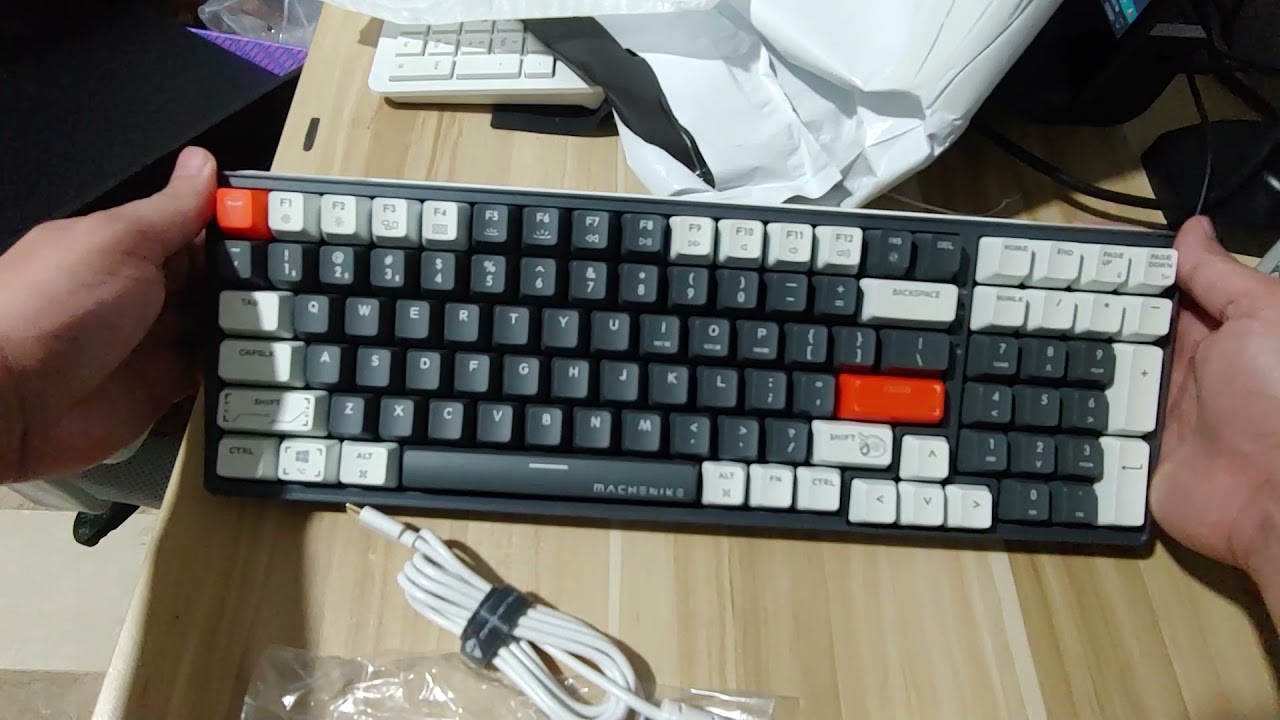 Machenike K600 Unboxing and Bluetooth Setup (96% Mechanical Keyboard ...