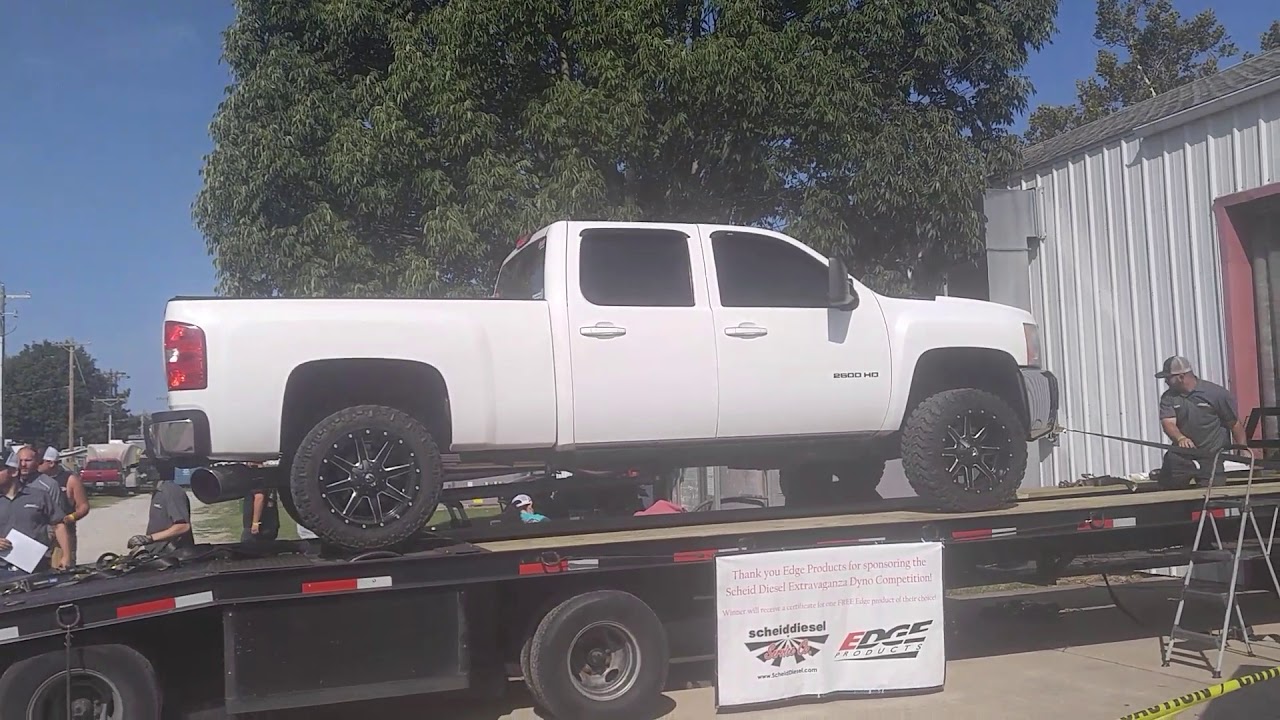 07 lmm duramax on the dyno - YouTube