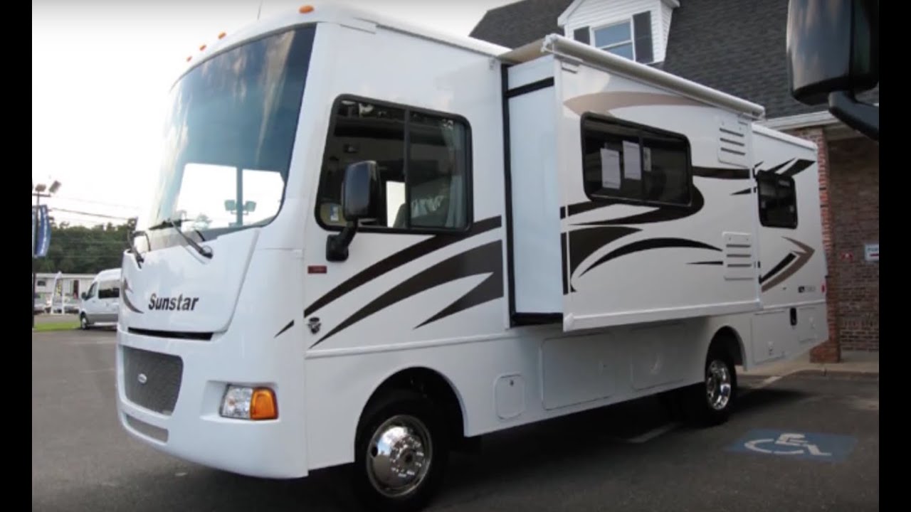 2013 Itasca Sunstar 26HE by Winnebago Industries Class A Motorhome ...