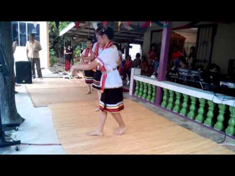 Tarian Wek Jonggan ( LUNDU) - YouTube