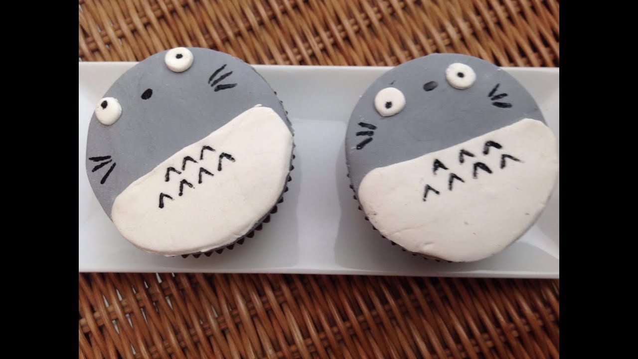 How to Make Totoro Cupcakes - YouTube