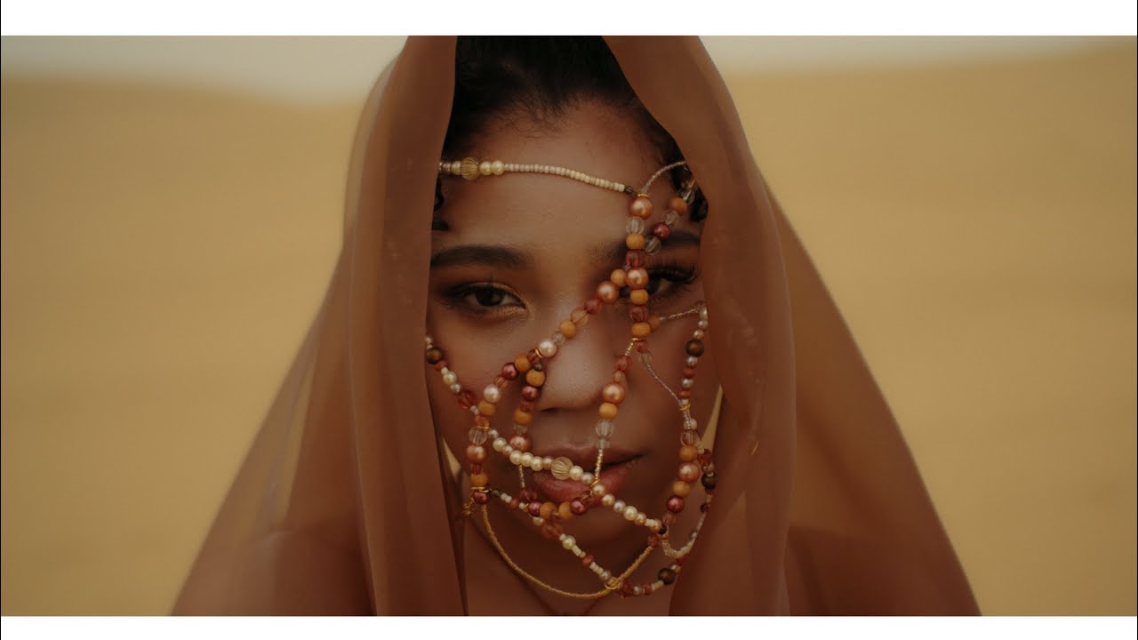 ELINA STARZ - WHO AM I (Official Music Video) - YouTube