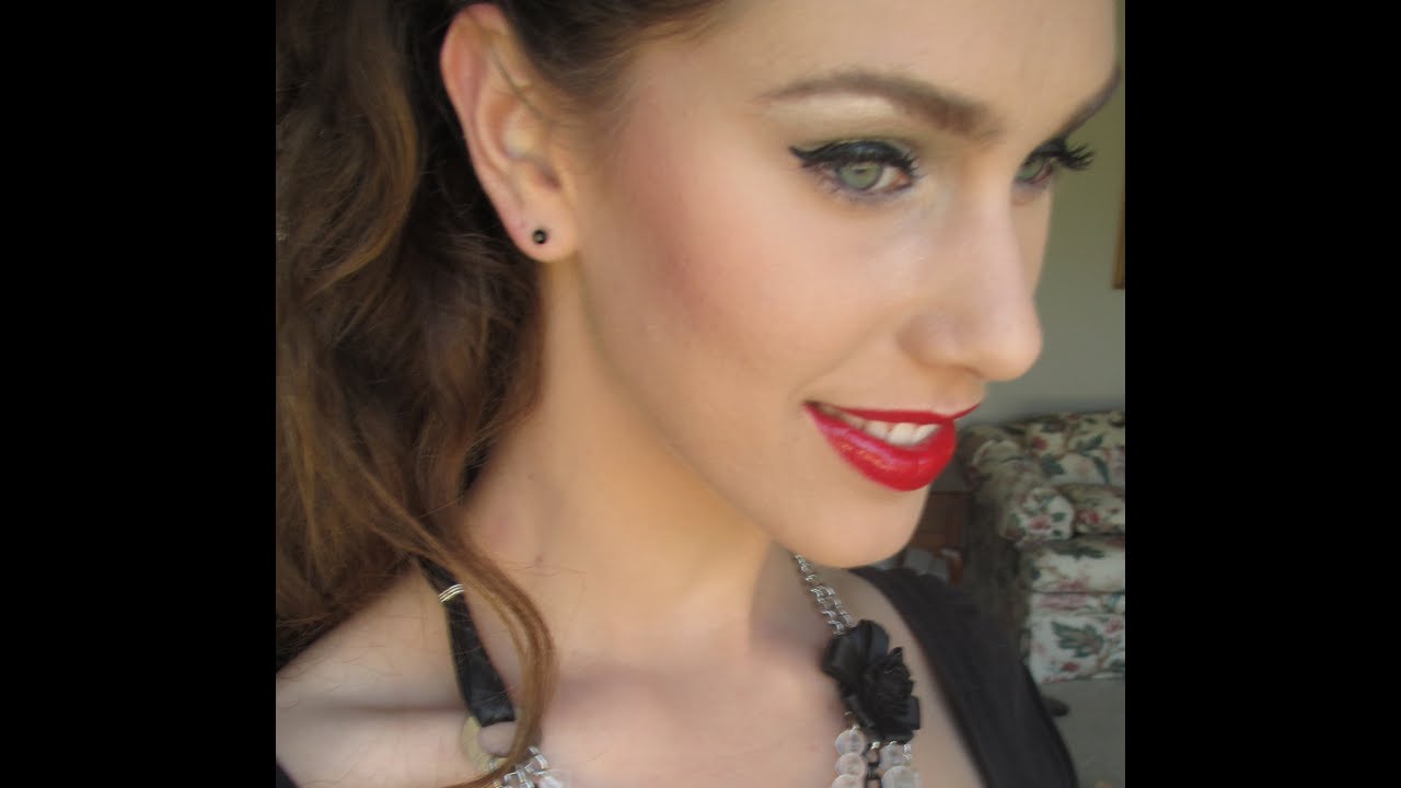 Beauty and Makeup Fall/Winter Runway Trends (Plus Hair, Jewelry, and ...